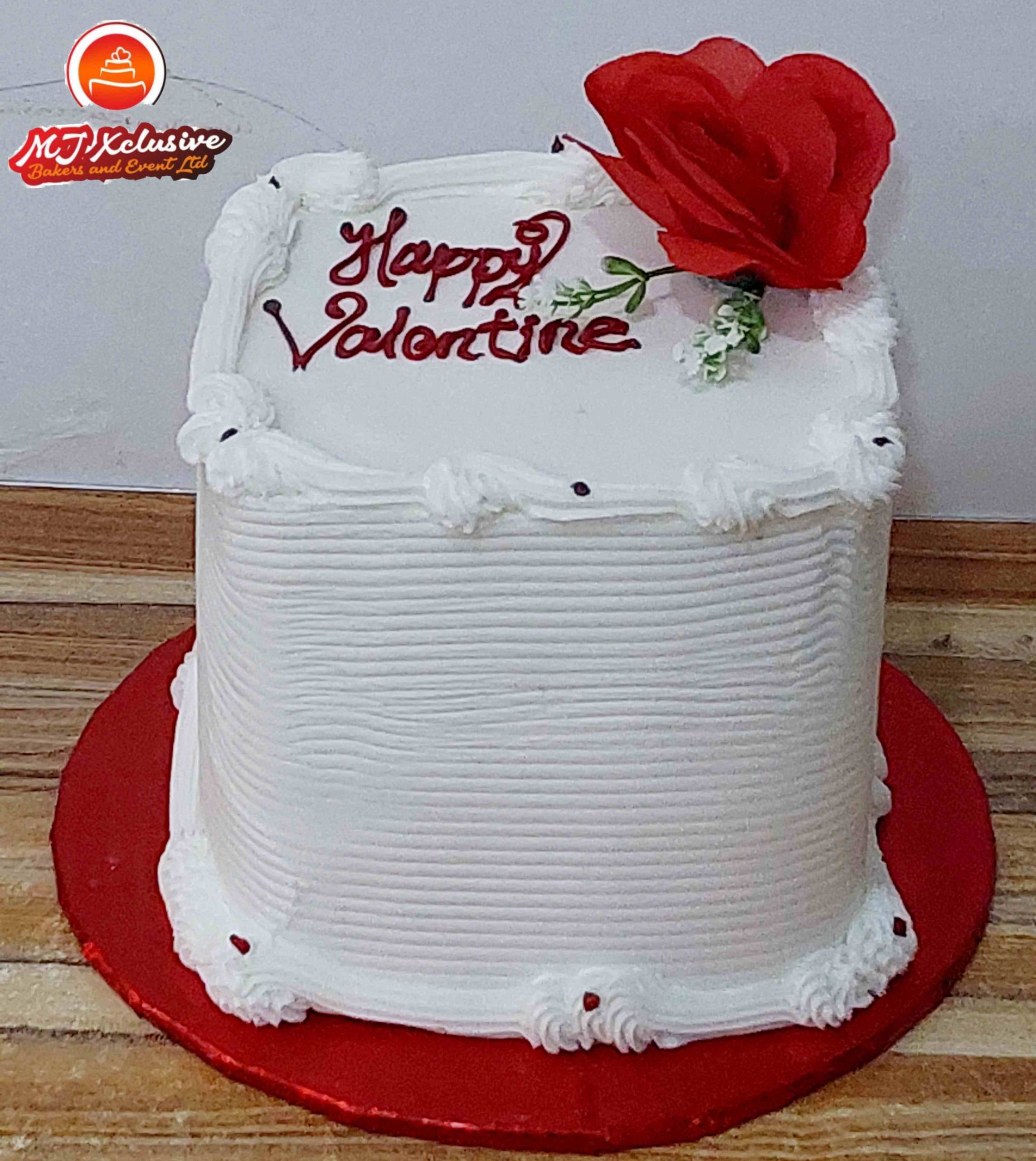 8inches 4 layer snow white square cake - MJ Xclusive